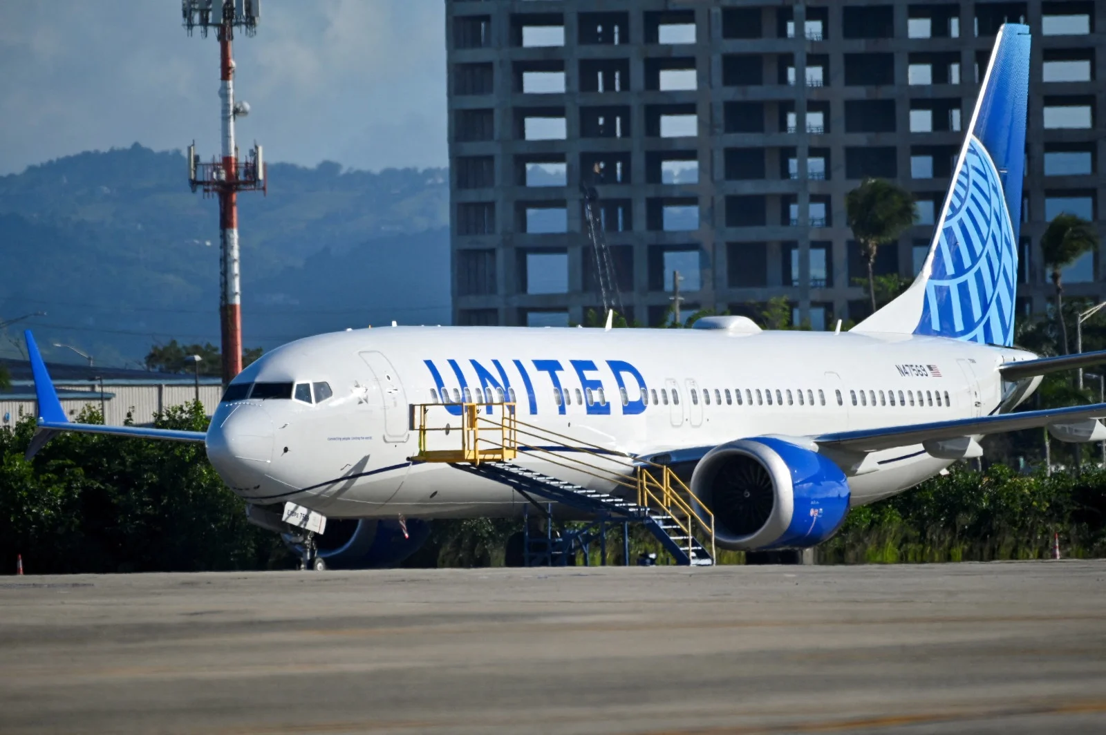 Passengers Injured on US-Bound United Airlines Flight| LN247
