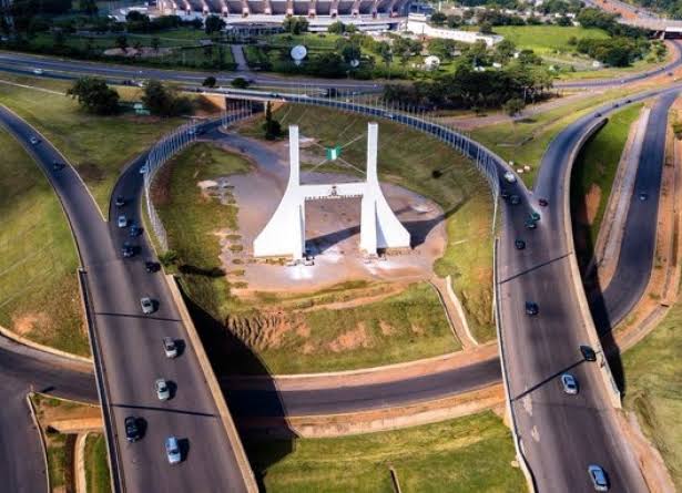 Exploring Abuja City Gate, Nigeria | LN247